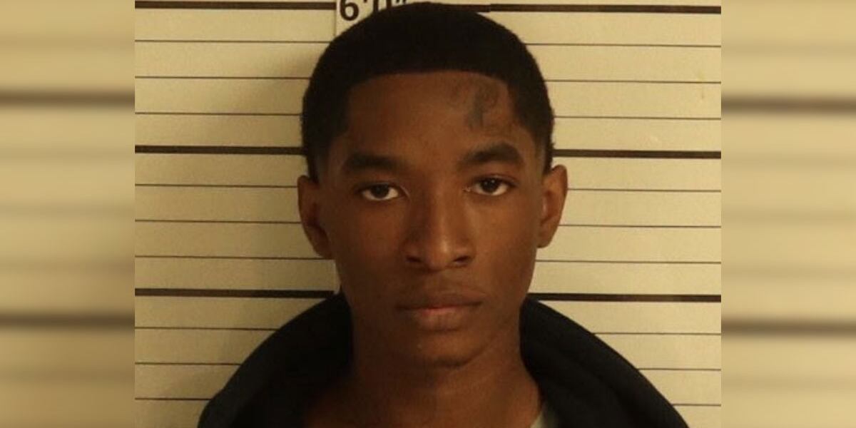 22 Car Break Ins Suspects Arrested After Car Thefts At Apartments In