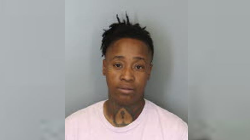 Woman claims self-defense after arrest for shooting man in back Woman claims self-defense after arrest for shooting man in back